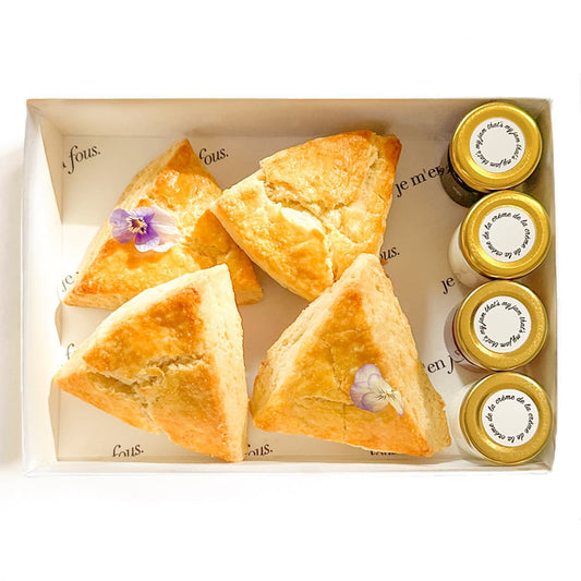 afternoon tea. – Je m'en fous. Montréal